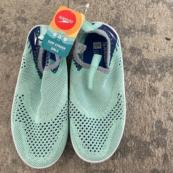 Speedo | Shoes | Speedo Girls Swim Shoes Size Small 31 | Poshmark